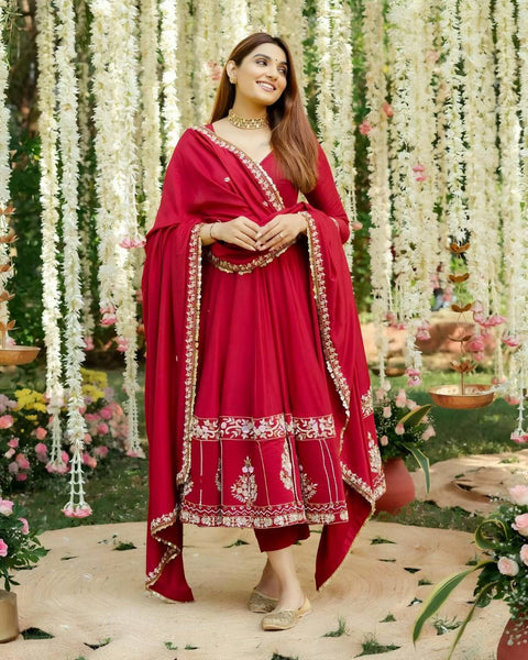 Inaaya Festive Bloom Designer Anarkali Suit – subhvastra